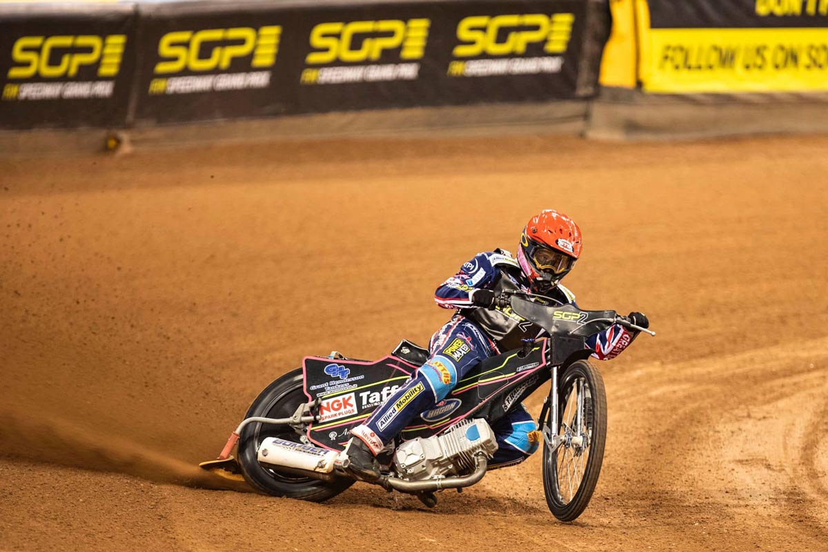 Flint flies to second British title in Speedway | AutoScene