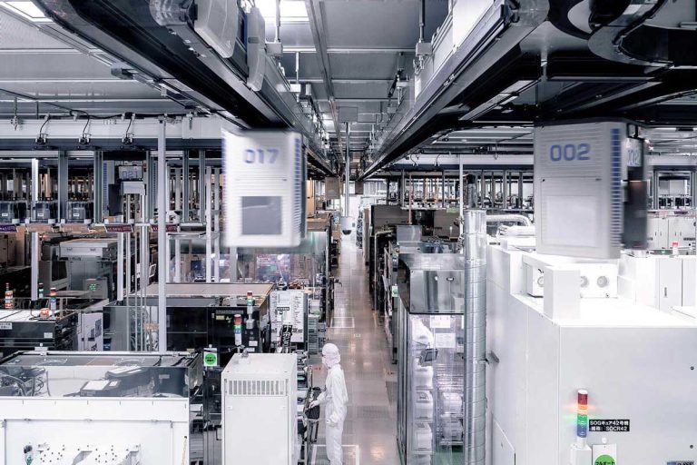 DENSO WAVE introduces a new, rectangular QR Code | AutoScene